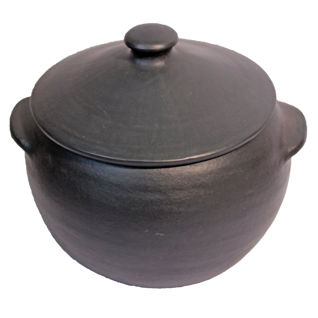 Panela Preta em cerâmica de Nevinha Paiva - Camicado