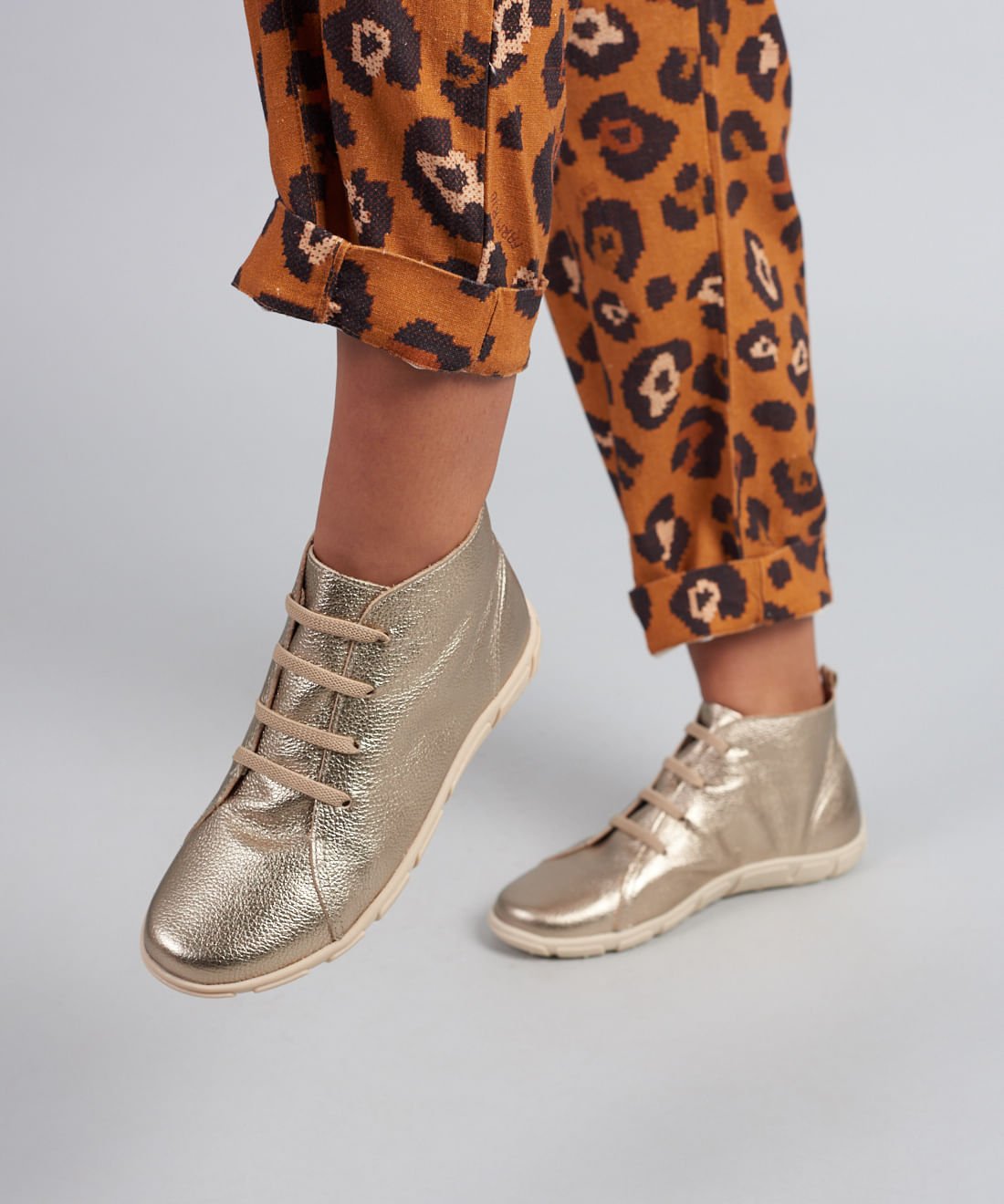 Tenis Frances Cano Medio - Prata Velho Prata