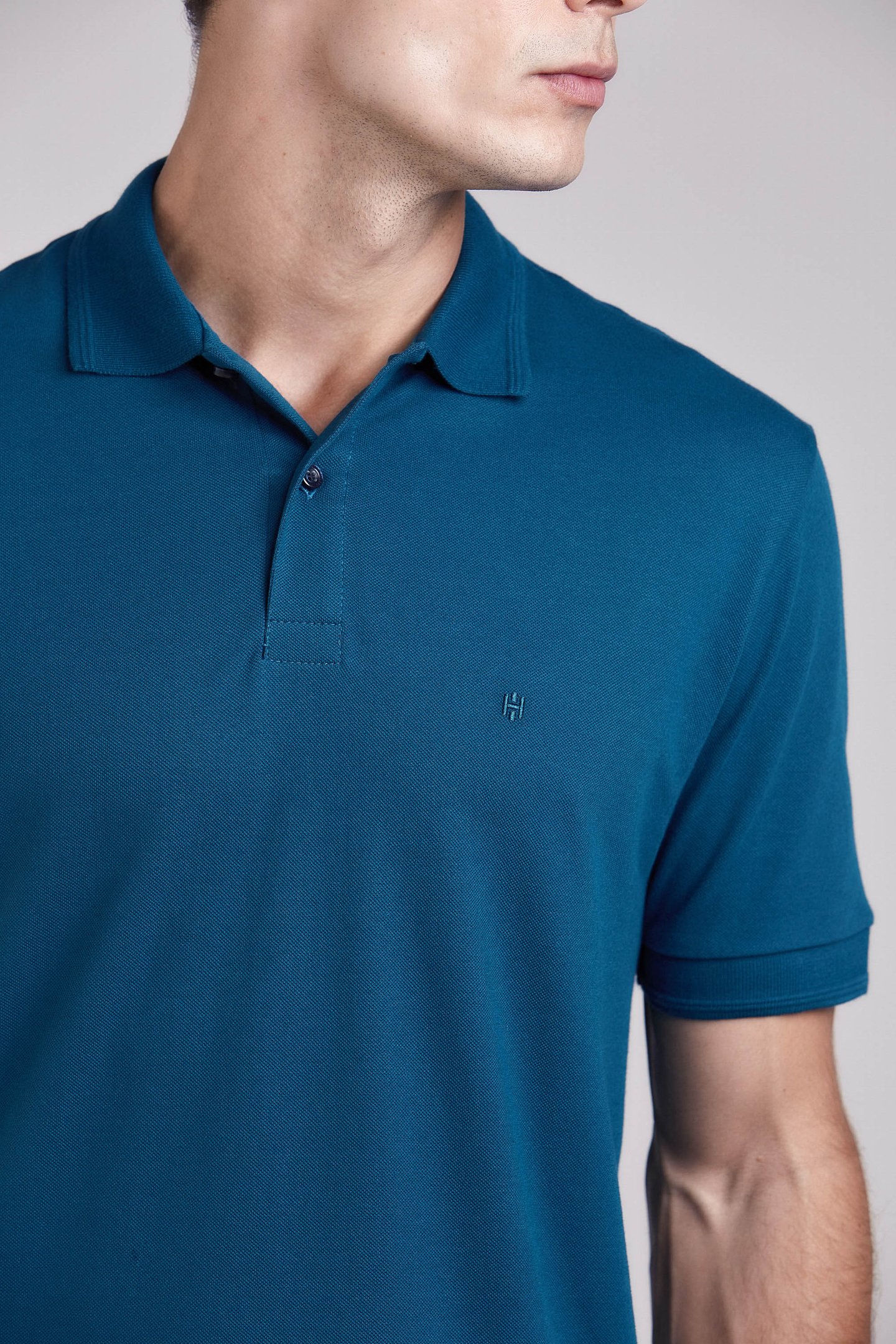 Polo Manga Curta Piquet Classic Fit - Azul Petróleo Azul