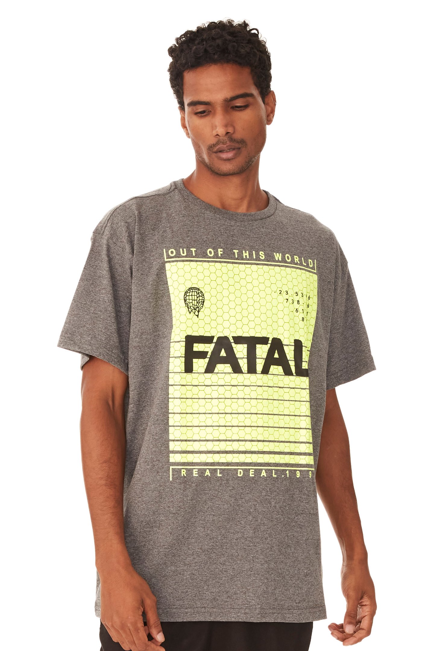 Camiseta Fatal Plus Size Estampada Grafite Mescla Cinza