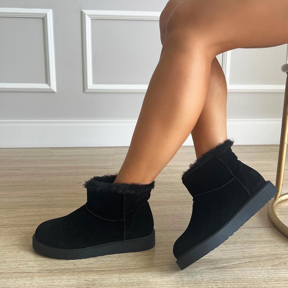 Bota de Pelos Kauana Preto Preto
