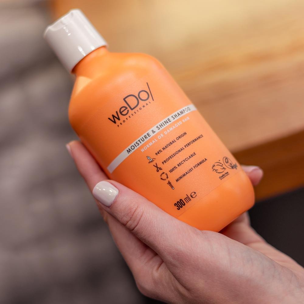 WeDo Professional Moist&Shine Shampoo 300ml 300ml