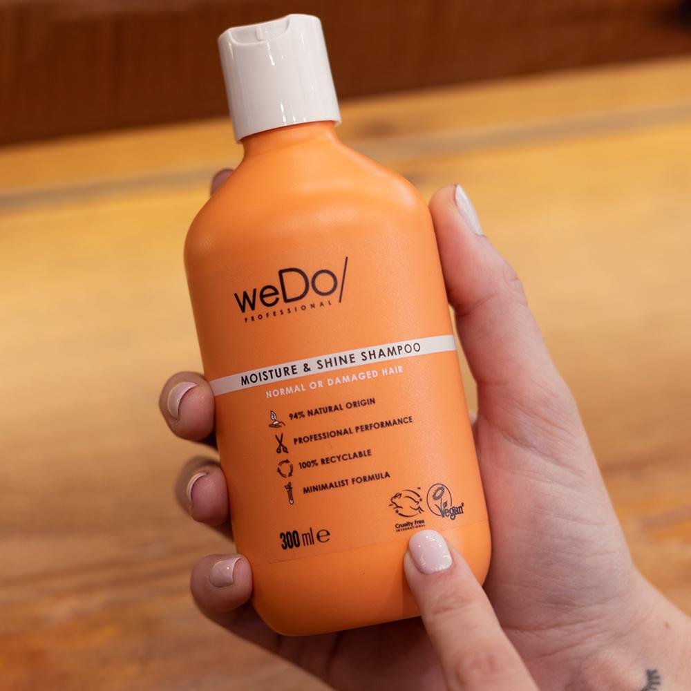 WeDo Professional Moist&Shine Shampoo 300ml 300ml