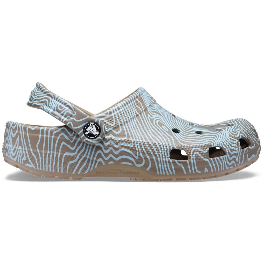 Sandália crocs classic topographic clog khaki/multi Multicores