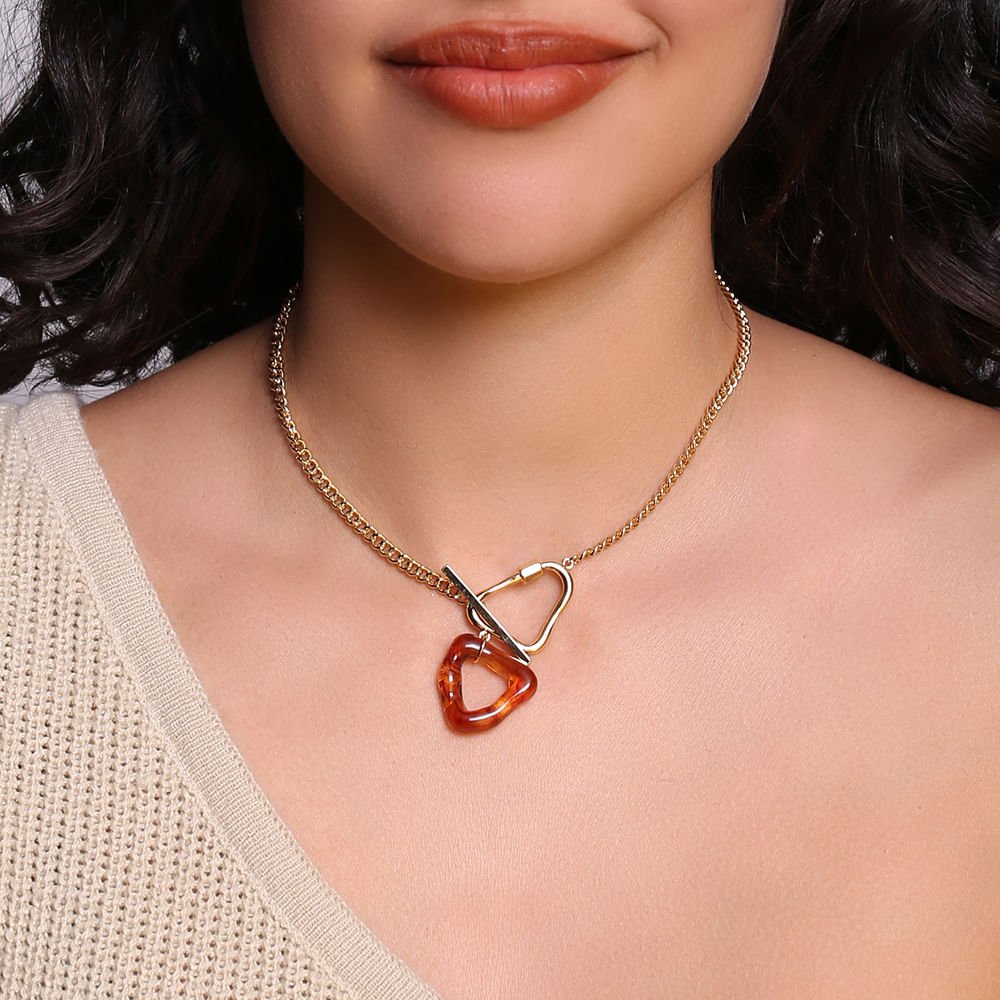 Colar fecho "T" com pedra acrílica Dourado