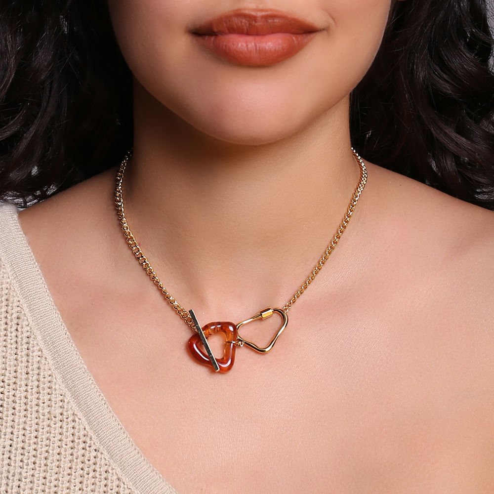 Colar fecho "T" com pedra acrílica Dourado