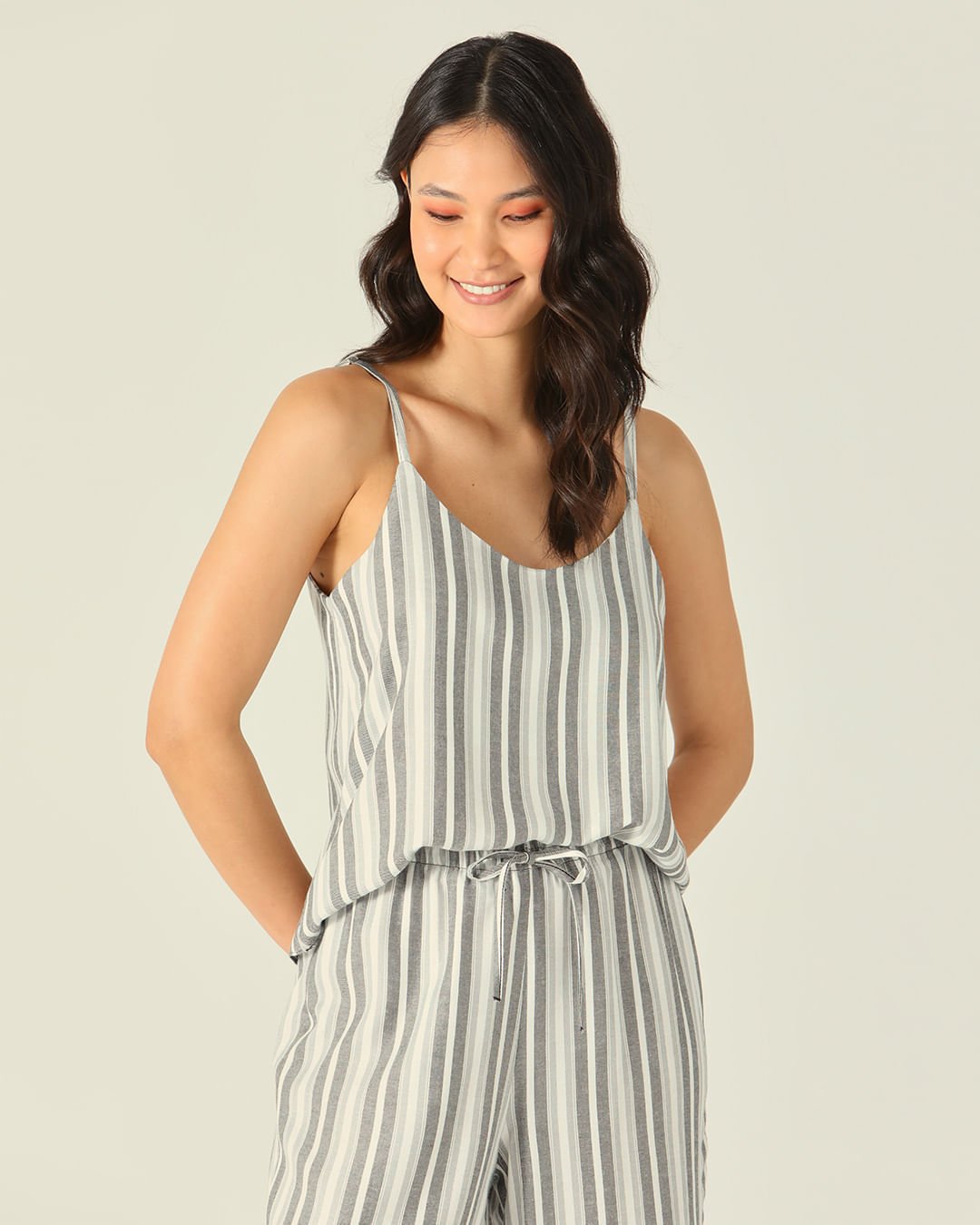 Pijama Feminino Listrado Em Velan 100% Viscose Cinza