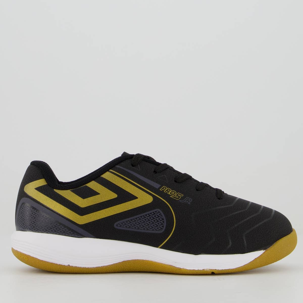Chuteira Umbro Pro 5 Bump Futsal Juvenil Preta e Dourada Preto