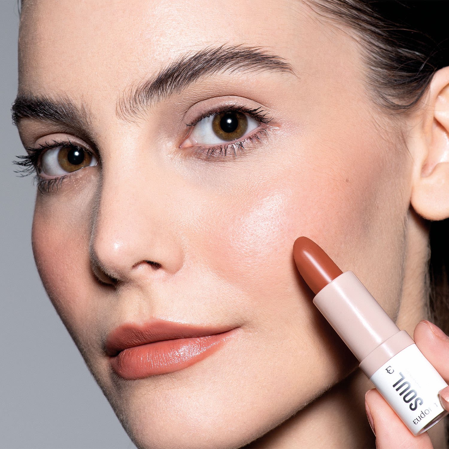 Batom Efeito Natural Caramelo Sutil Soul Descomplic 4g Laranja - Renner