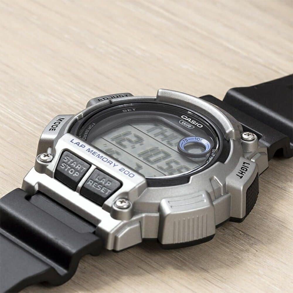 Relógio Casio Standard WS-2100H-1A2VDF. Preto
