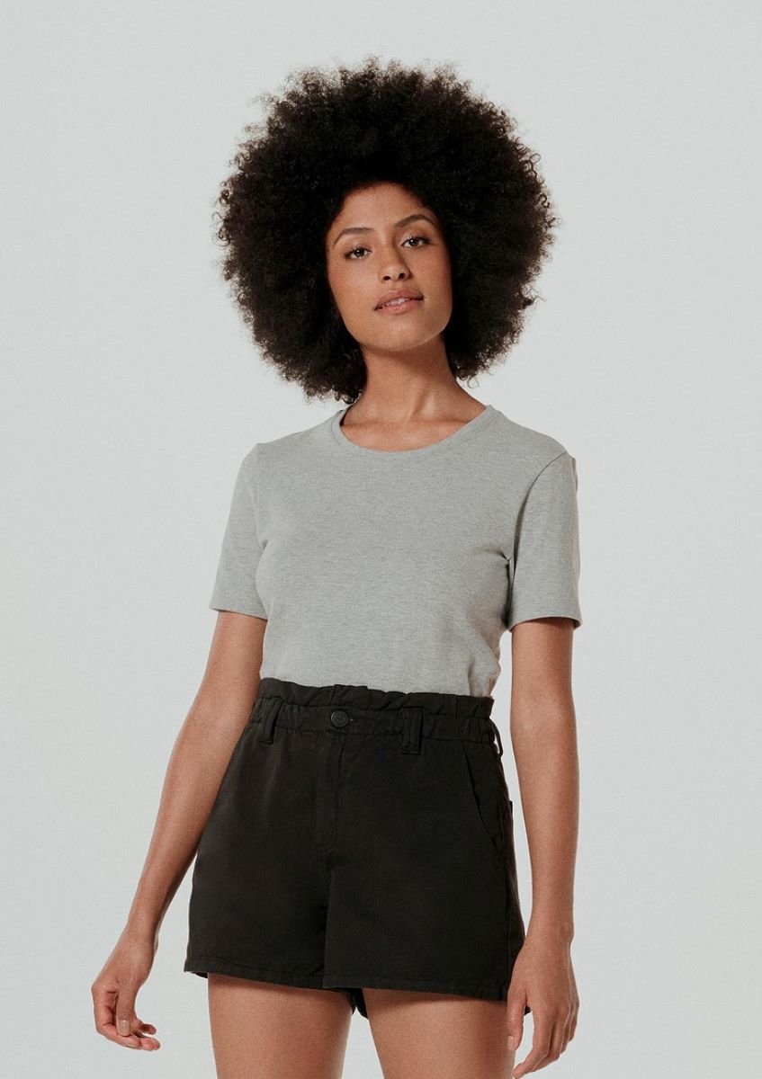 Camiseta Feminina Básica Em Algodão Cinza