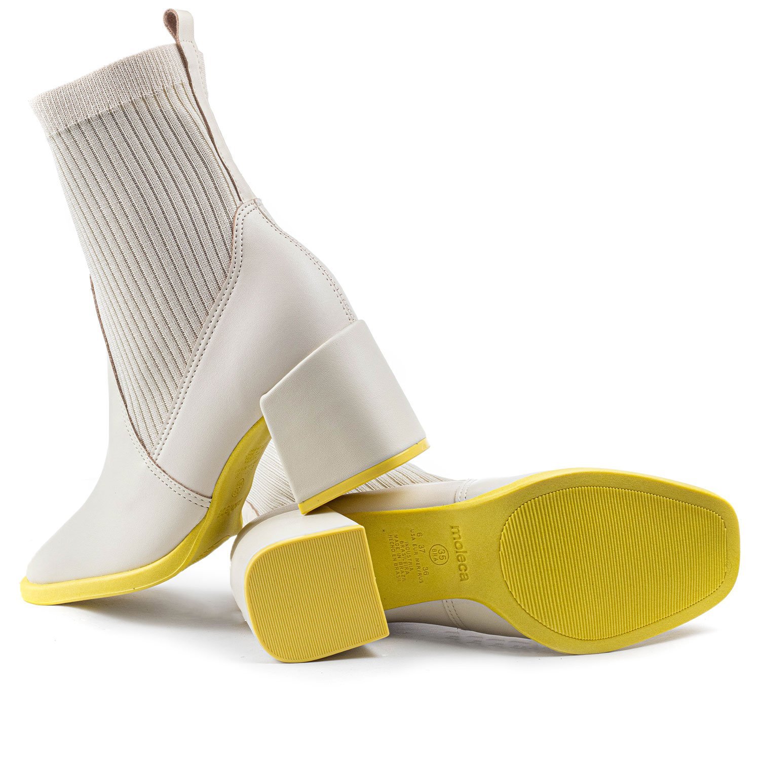Bota Moleca Cano Curto Branco