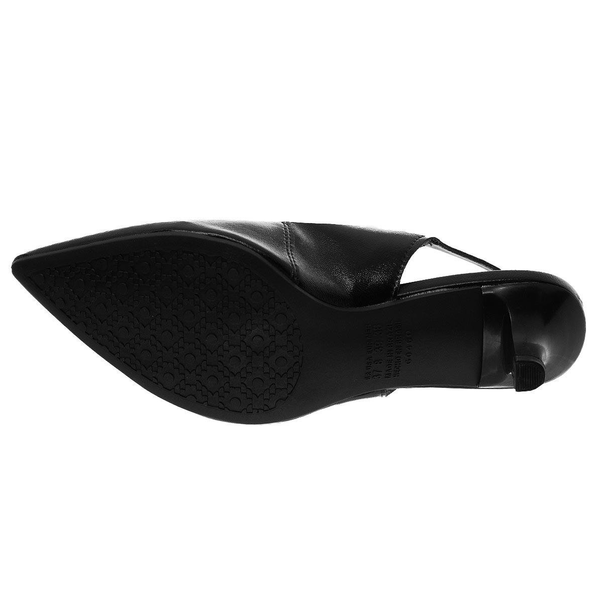 Scarpin Slickback Feminina Dakota DA341 Preta Preto