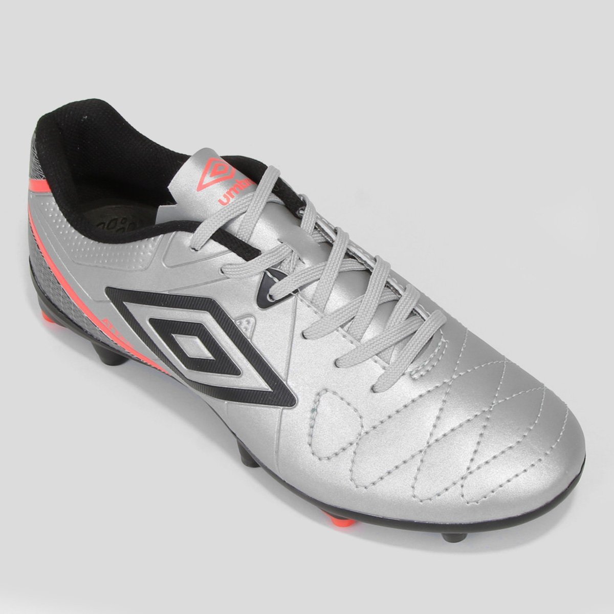 Chuteira Campo Umbro Attak Eternal Prata