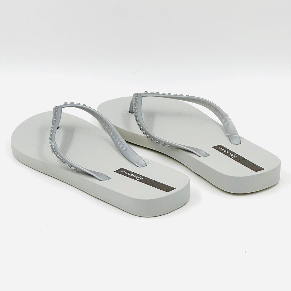 Chinelo Ipanema Essence Tira Fina Feminino Cinza/Prata