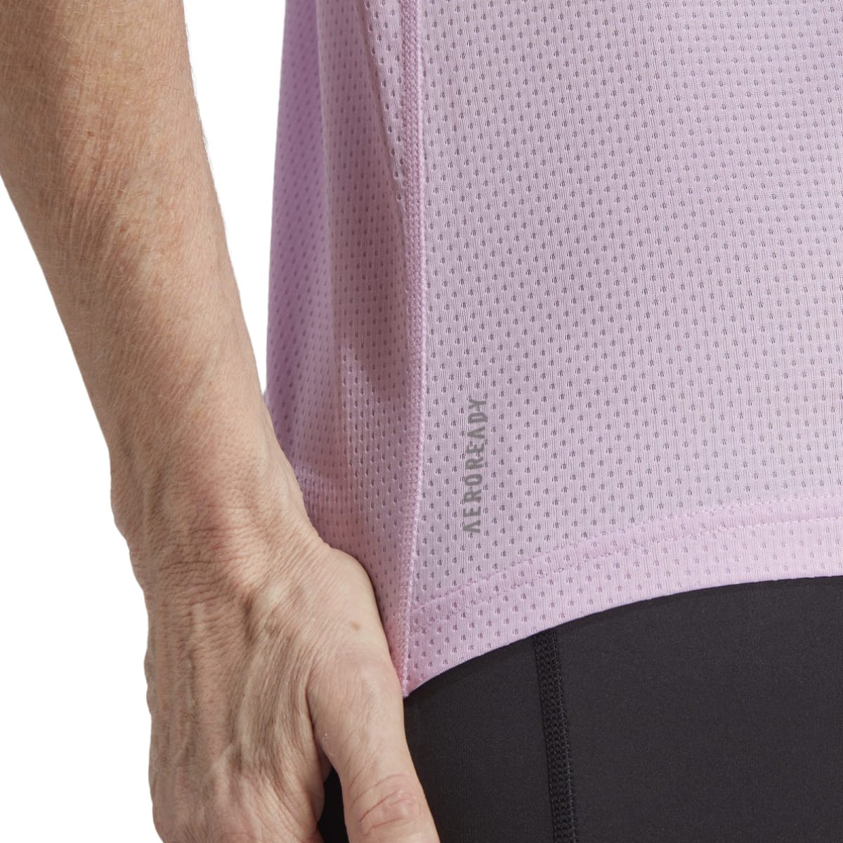 Camiseta Adidas Otr Tee Lc Feminino Lilás Roxo