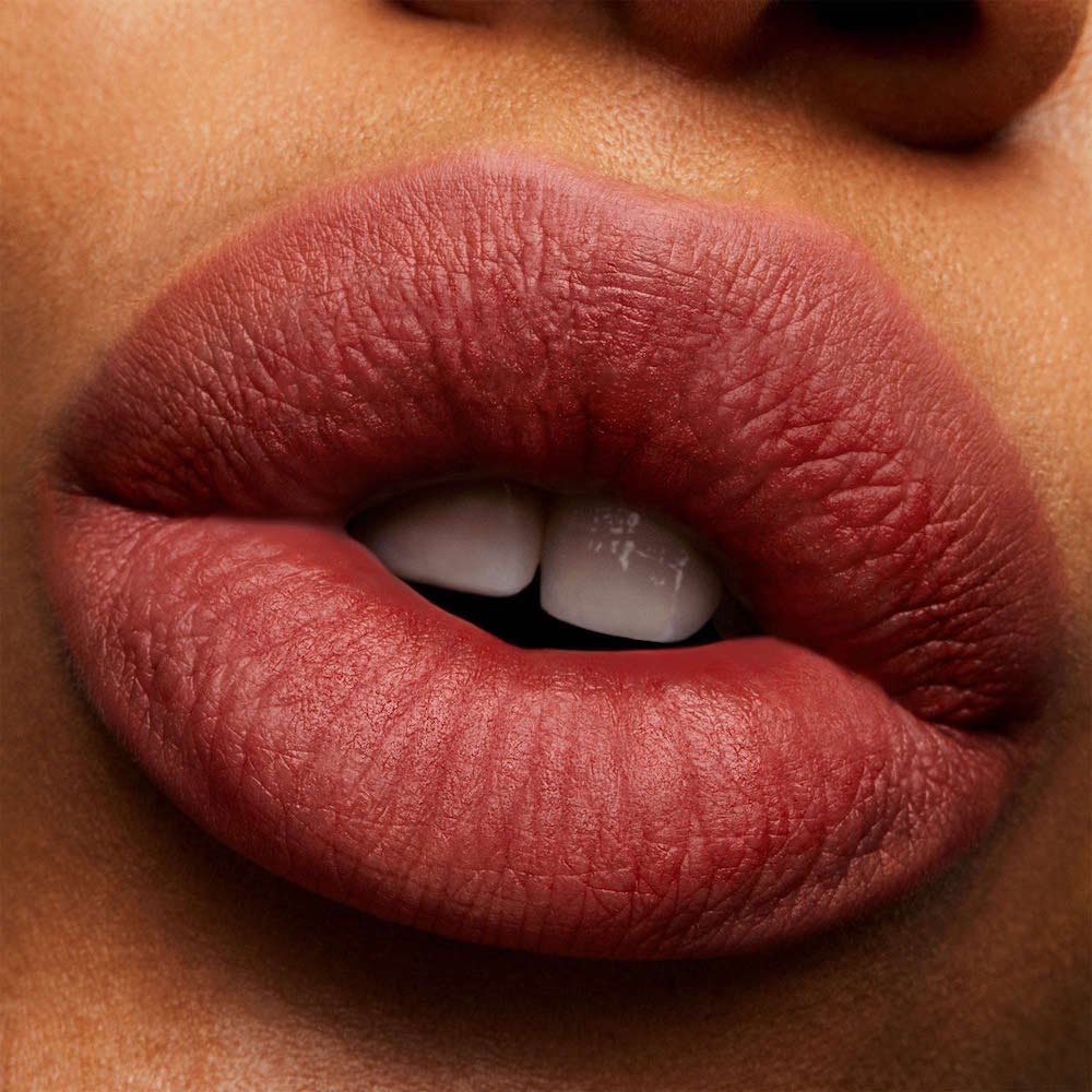 Batom MAC Powder Kiss Matte Hidratante - Devoted To Chili Devoted To Chili