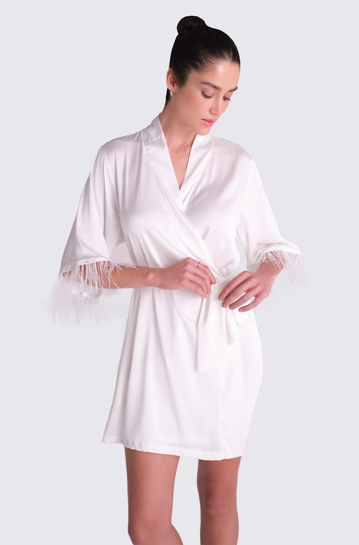Robe Curto Cetim Daysa Branco