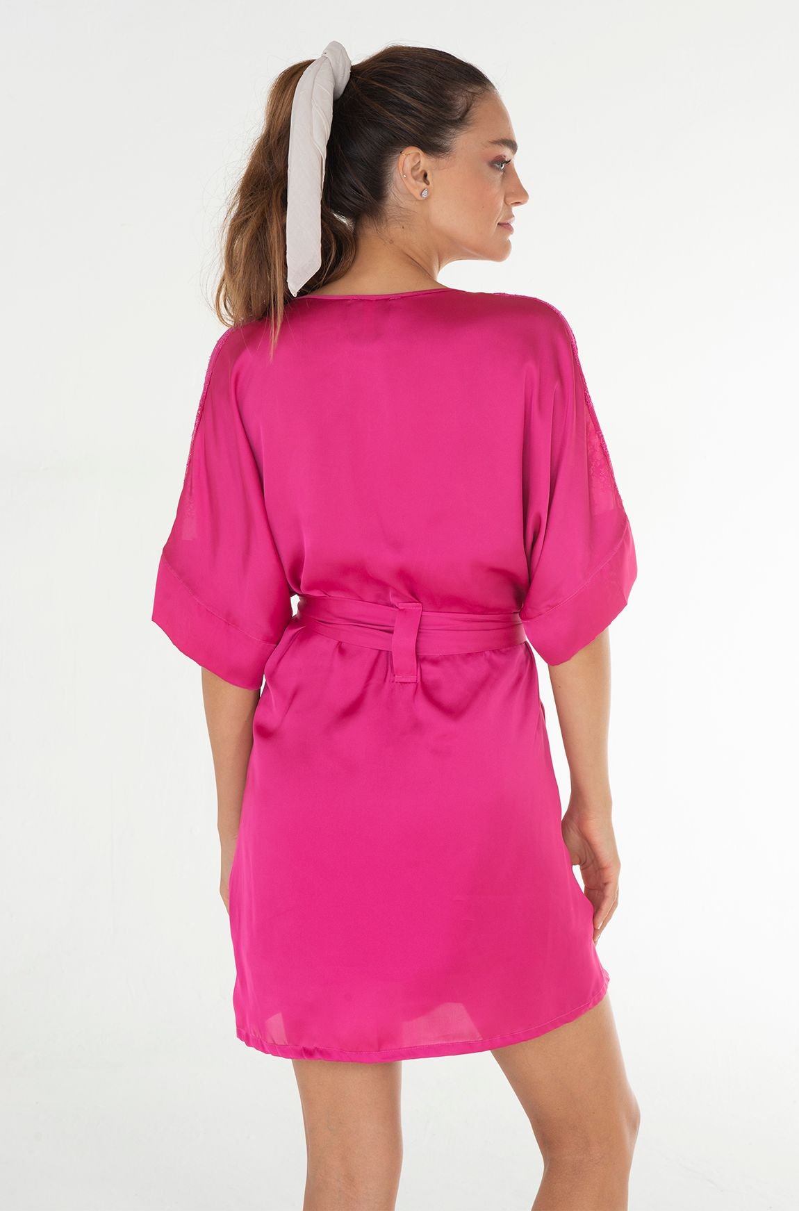Robe Curto Cetim Montreal Rosa