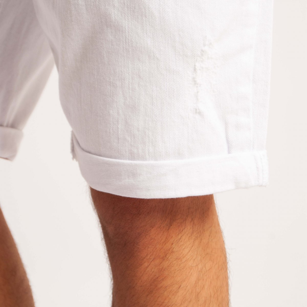 Bermuda Jeans Calvin Klein Jeans Puídos 5 Pockets Branco