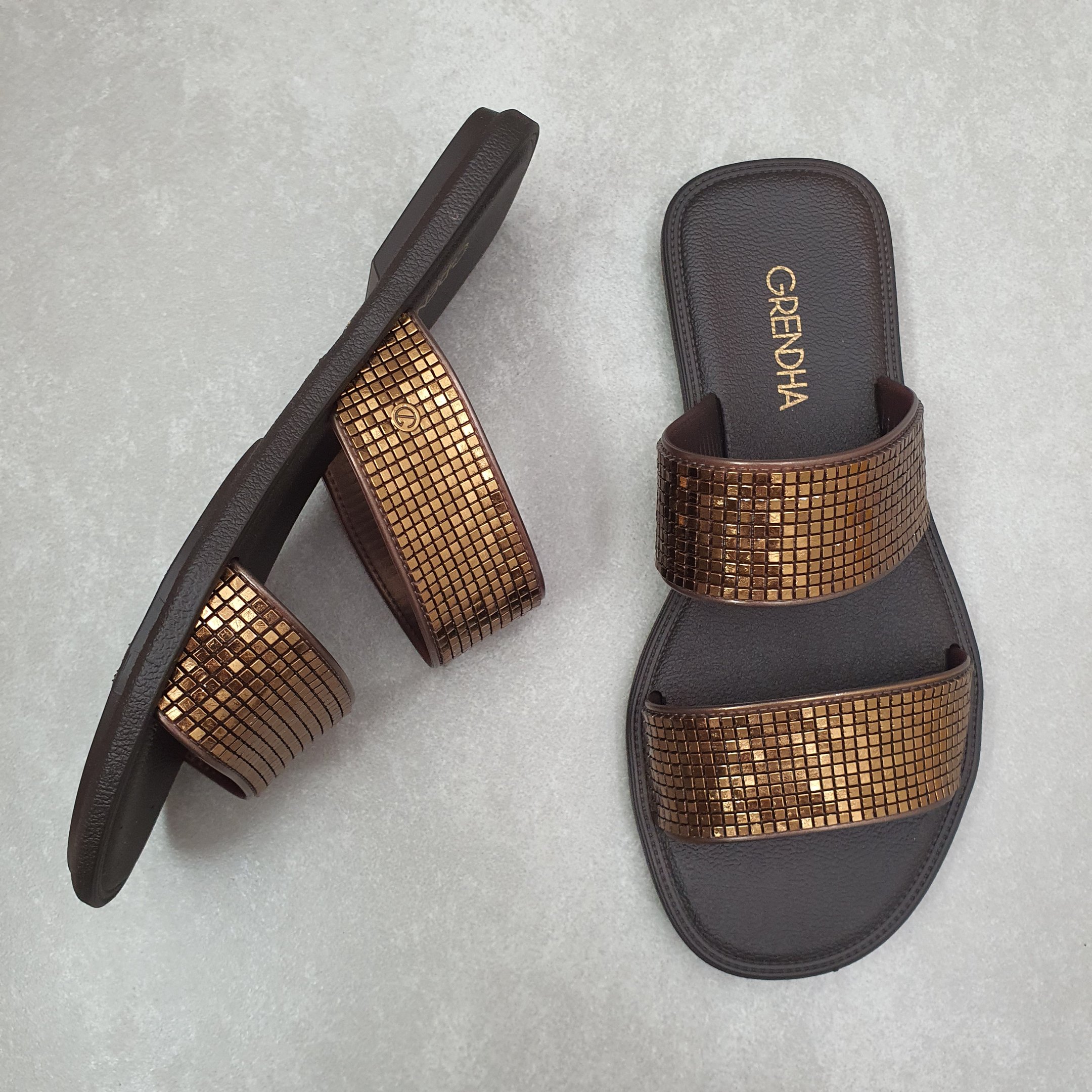 Chinelo Grendha Buriti Icone Slide - Marrom Marrom
