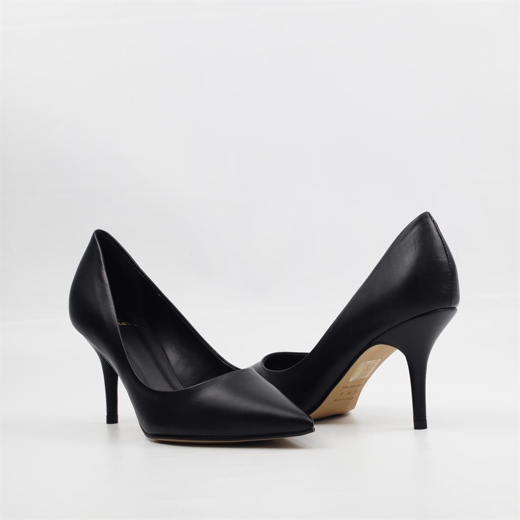 Scarpin Salto Fino Couro Preto