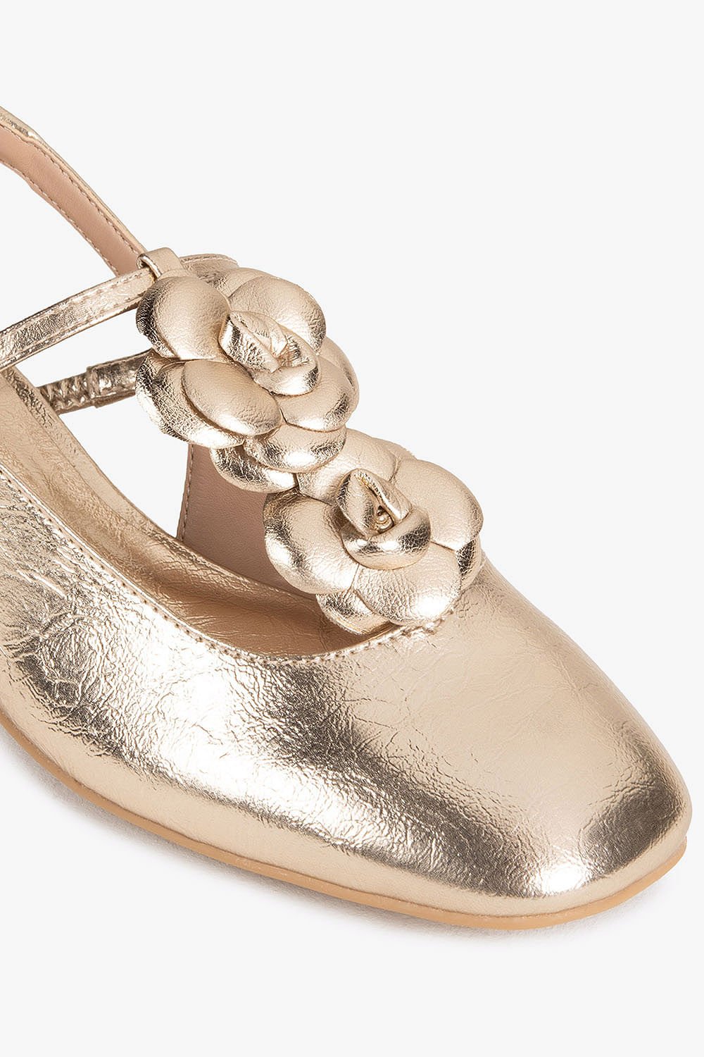 Sapato Feminino De Boneca Mundial Geize Dourado