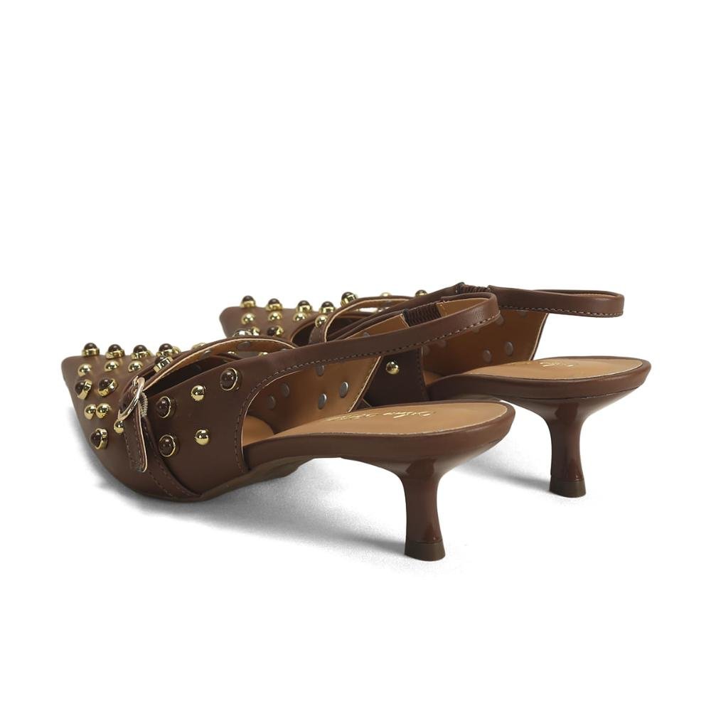 Scarpin Slingback com Apliques Metálicos Ana Mello Marrom