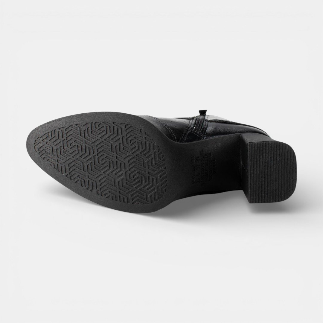 Bota Dakota Capa Cano Curto Salto Bloco Preta Preto