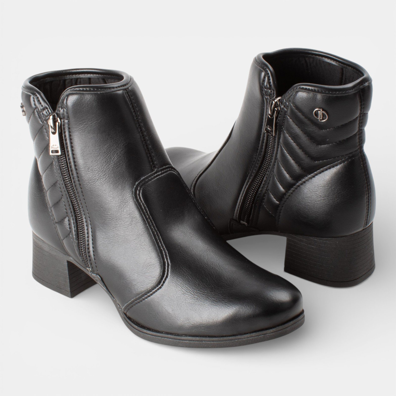 Bota Dakota Cano Curto Preta Preto