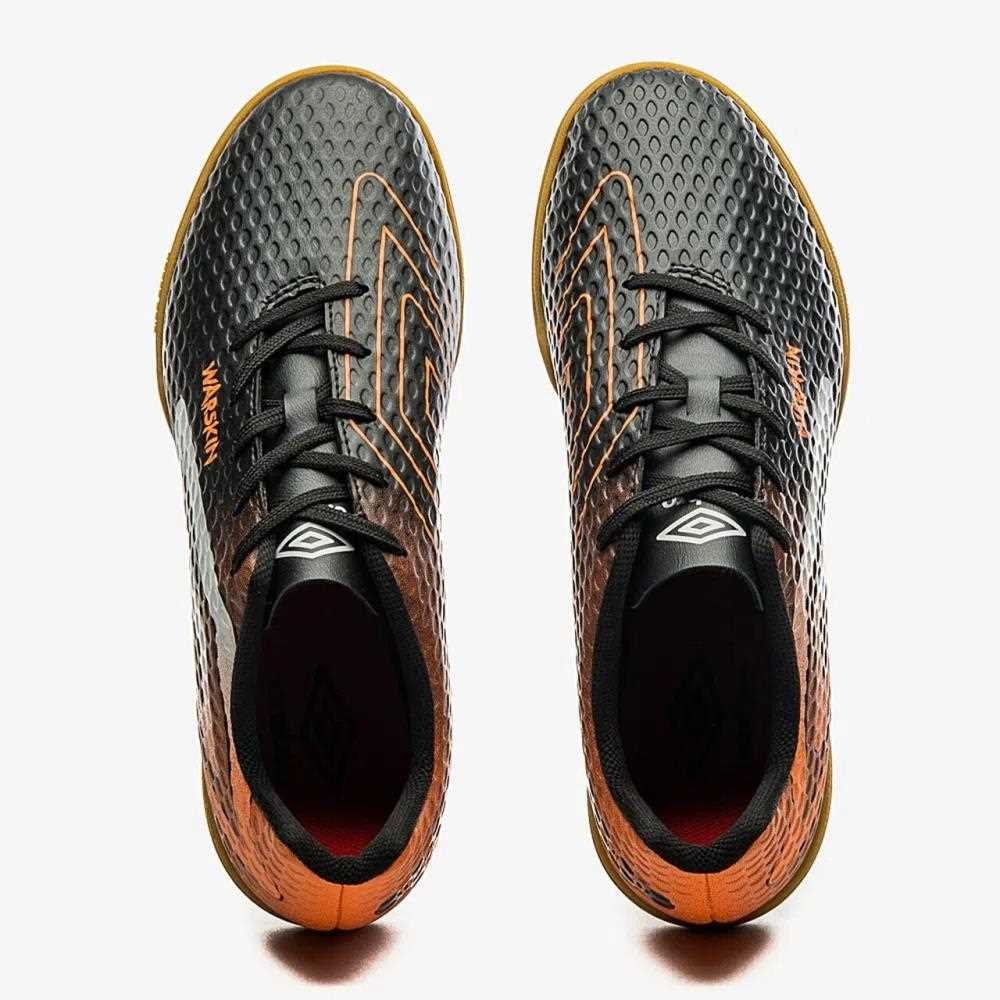 Chuteira Futsal Umbro Warskin Preta Preto/Laranja
