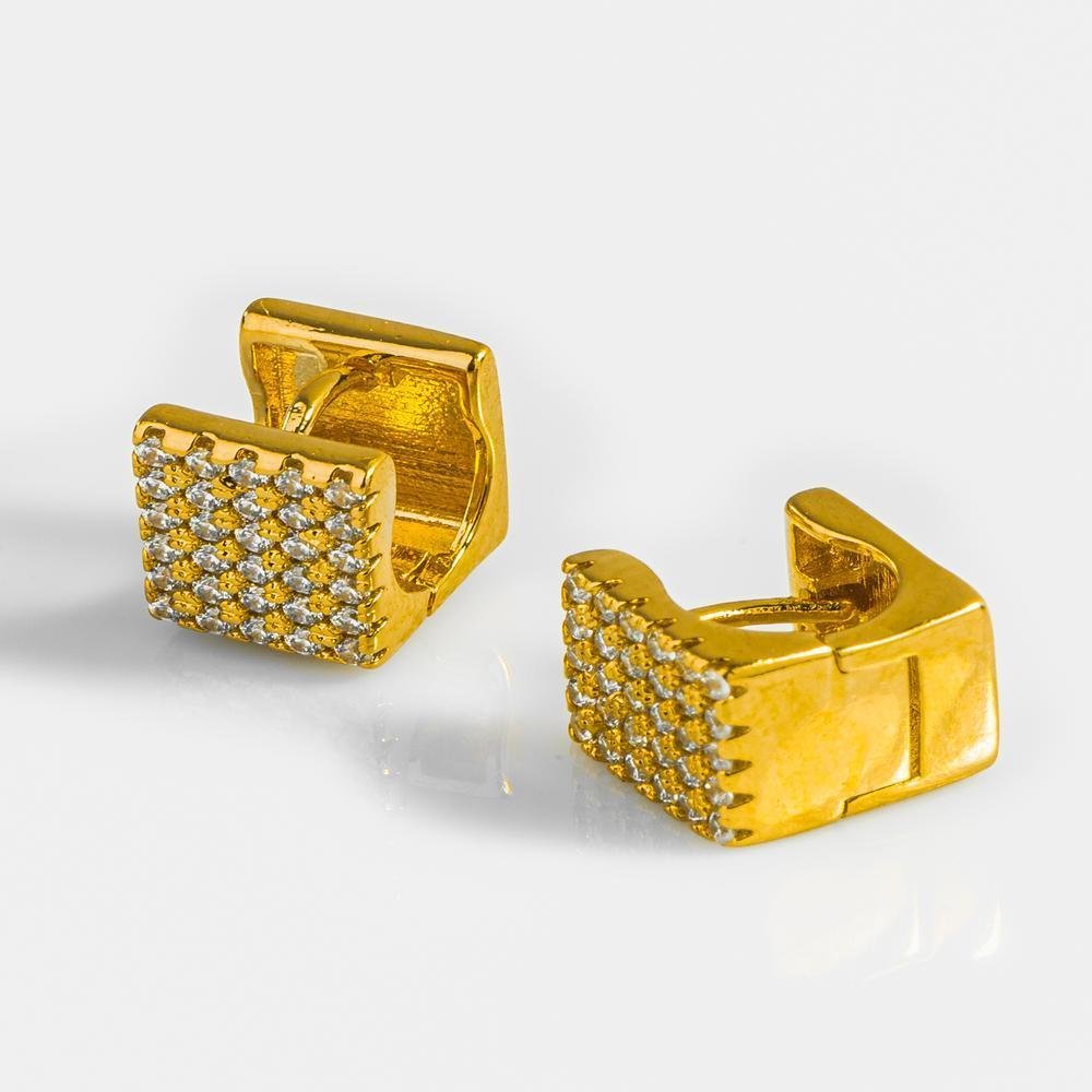 Brinco Click Quadrado Cravejado em Zircônias 9mm Ouro Dourado