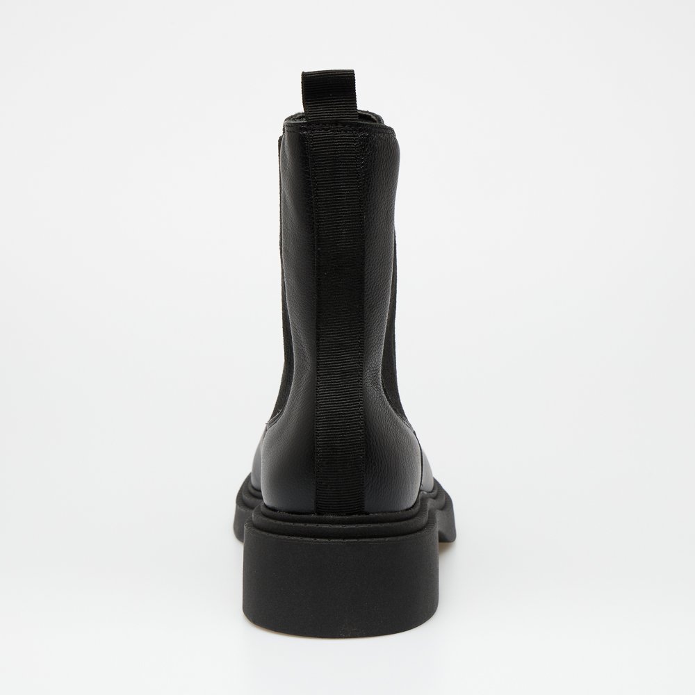 BOTA CHELSEA COURO Preto